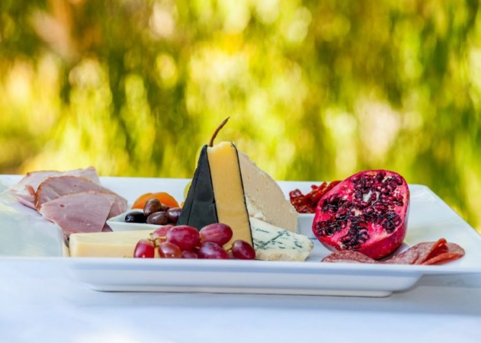 Wellington forest ferguson valley collie accomodation restaurant food ...